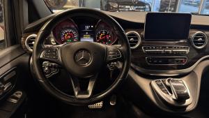 White Mercedes-Benz V 250 2016 in Riga, with an engine capacity of 2.20 L and mileage of 268 thousand km for 29990 €, photo 16 on AUTOMOTO.COM.LV