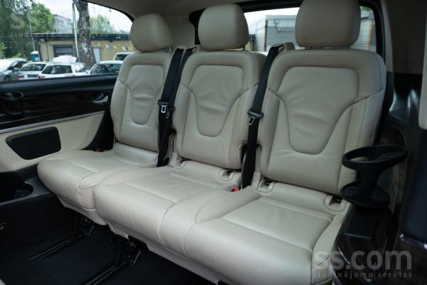 White Mercedes-Benz V 250 2019 in Riga, with an engine capacity of 2.10 L and mileage of 282 thousand km for 31990 €, photo 8 on AUTOMOTO.COM.LV