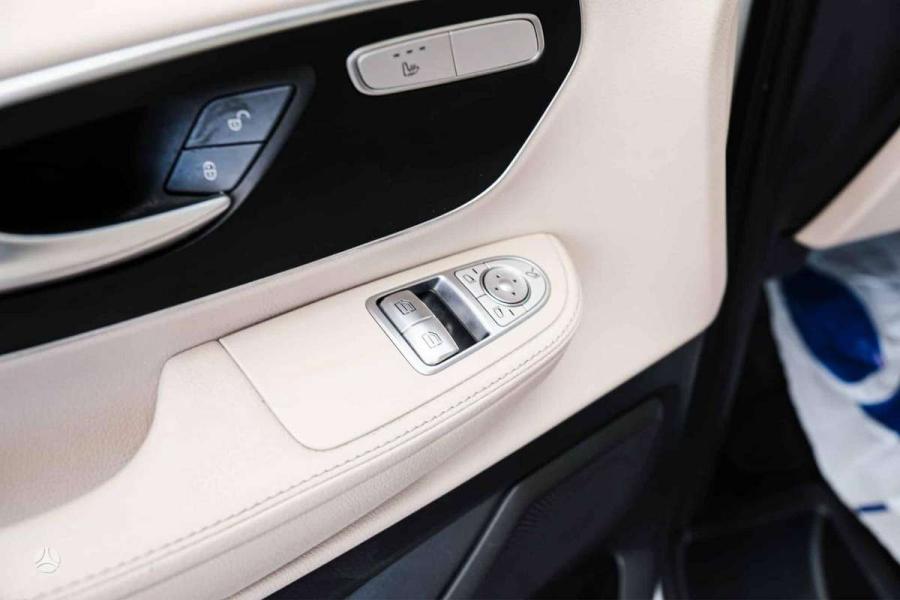 White Mercedes-Benz V 250 2019 in Kaunas, with an engine capacity of 2.20 L and mileage of 299 thousand km for 30990 €, photo 7 on AUTOMOTO.COM.LV