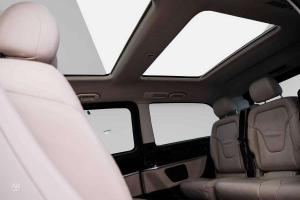 White Mercedes-Benz V 250 2019 in Kaunas, with an engine capacity of 2.20 L and mileage of 299 thousand km for 30990 €, photo 14 on AUTOMOTO.COM.LV