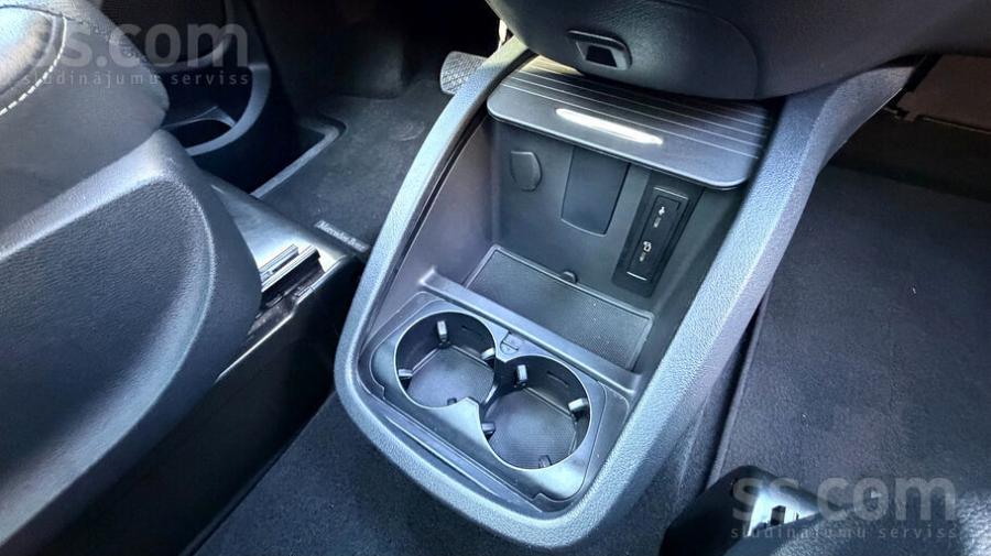 Balts Mercedes-Benz V 250 2021 Liepāja, ar dzinēja tilpumu 2.00 L un nobraukumu 158 tūkst. km par 45000 €, foto 28 vietnē AUTOMOTO.COM.LV