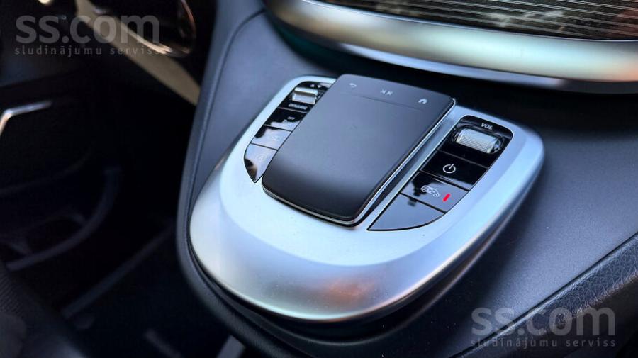 Balts Mercedes-Benz V 250 2021 Liepāja, ar dzinēja tilpumu 2.00 L un nobraukumu 158 tūkst. km par 45000 €, foto 29 vietnē AUTOMOTO.COM.LV