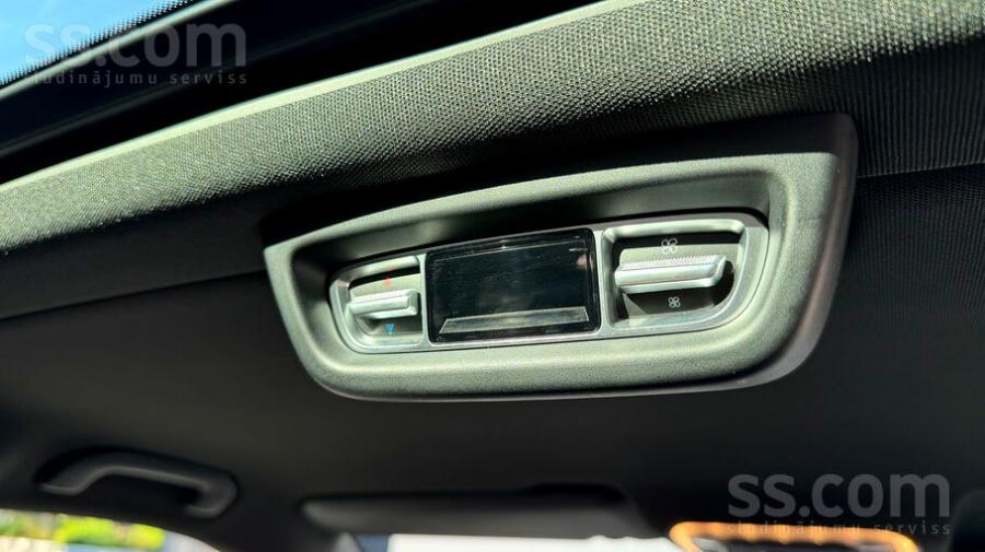 Balts Mercedes-Benz V 250 2021 Liepāja, ar dzinēja tilpumu 2.00 L un nobraukumu 158 tūkst. km par 45000 €, foto 30 vietnē AUTOMOTO.COM.LV
