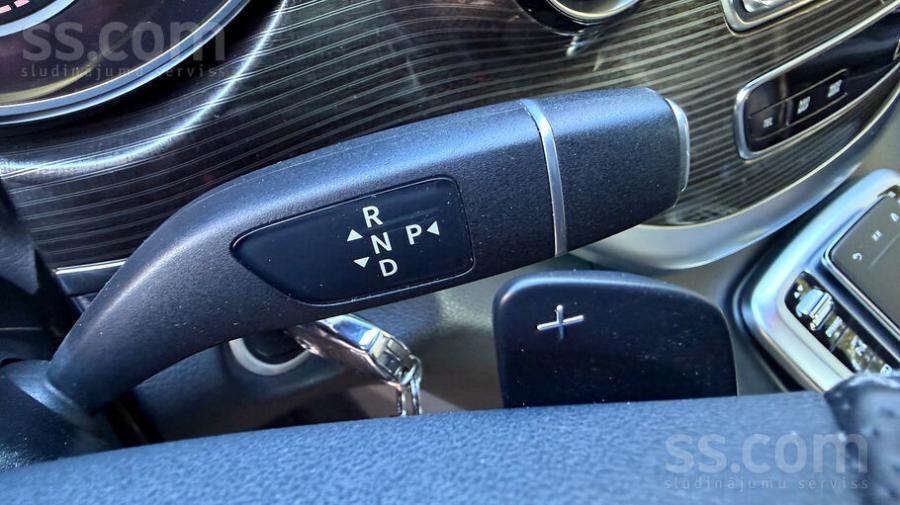 Balts Mercedes-Benz V 250 2021 Liepāja, ar dzinēja tilpumu 2.00 L un nobraukumu 158 tūkst. km par 45000 €, foto 34 vietnē AUTOMOTO.COM.LV