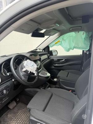 White Mercedes-Benz V 250 2023 in Panevezys, with an engine capacity of 1.95 L and mileage of 31 thousand km for 41500 €, photo 5 on AUTOMOTO.COM.LV