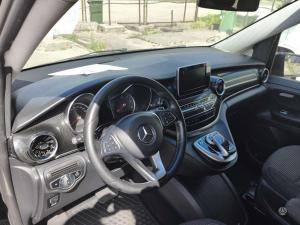 Black Mercedes-Benz V 300 2020 in Klaipeda, with an engine capacity of 1.95 L and mileage of 480 thousand km for 29900 €, photo 9 on AUTOMOTO.COM.LV