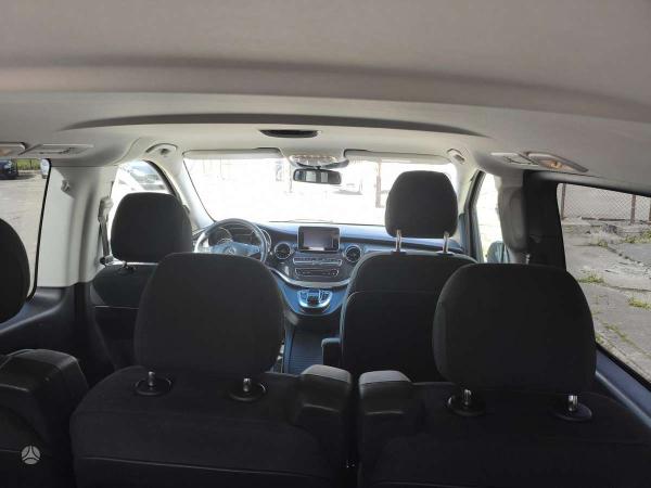 Black Mercedes-Benz V 300 2020 in Klaipeda, with an engine capacity of 1.95 L and mileage of 480 thousand km for 29900 €, photo 10 on AUTOMOTO.COM.LV