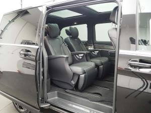 Black Mercedes-Benz V 300 2020 in Vilnius, with an engine capacity of 1.95 L and mileage of 147 thousand km for 53500 €, photo 17 on AUTOMOTO.COM.LV
