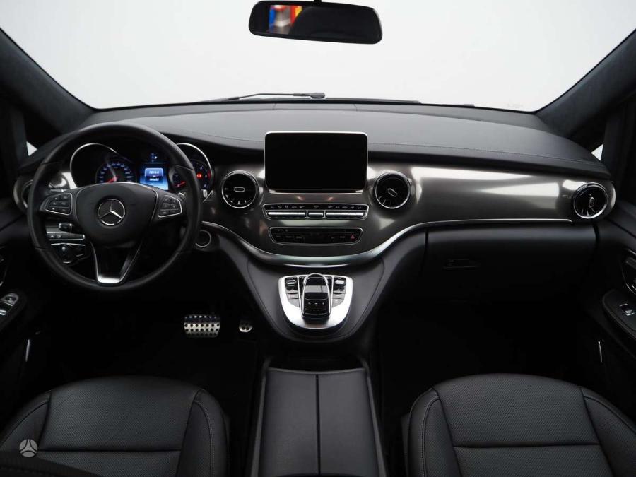 Black Mercedes-Benz V 300 2020 in Vilnius, with an engine capacity of 1.95 L and mileage of 147 thousand km for 53500 €, photo 21 on AUTOMOTO.COM.LV