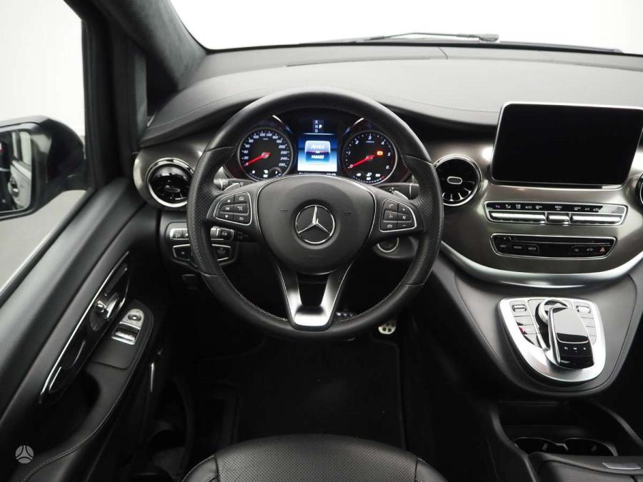 Black Mercedes-Benz V 300 2020 in Vilnius, with an engine capacity of 1.95 L and mileage of 147 thousand km for 53500 €, photo 23 on AUTOMOTO.COM.LV