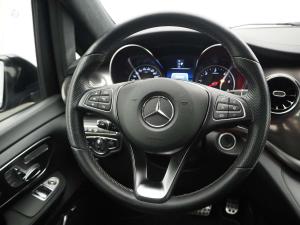 Black Mercedes-Benz V 300 2020 in Vilnius, with an engine capacity of 1.95 L and mileage of 147 thousand km for 53500 €, photo 25 on AUTOMOTO.COM.LV