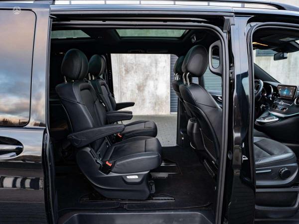 Black Mercedes-Benz V 300 2021 in Plunge, with an engine capacity of 1.95 L and mileage of 148 thousand km for 53500 €, photo 10 on AUTOMOTO.COM.LV