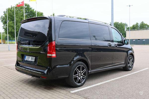 Melns Mercedes-Benz V 300 2022 Kėdainiai, ar dzinēja tilpumu 1.95 L un nobraukumu 128 tūkst. km par 59000 €, foto 2 vietnē AUTOMOTO.COM.LV
