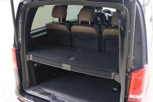 Black Mercedes-Benz V 300 2022 in Kedainiai, with an engine capacity of 1.95 L and mileage of 128 thousand km for 59000 €, photo 16 on AUTOMOTO.COM.LV