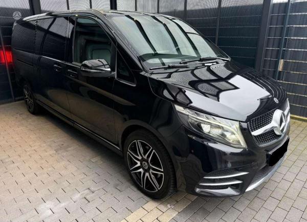 Black Mercedes-Benz V 300 2023 in Vilnius, with an engine capacity of 1.95 L and mileage of 98 thousand km for 64750 €, photo 6 on AUTOMOTO.COM.LV