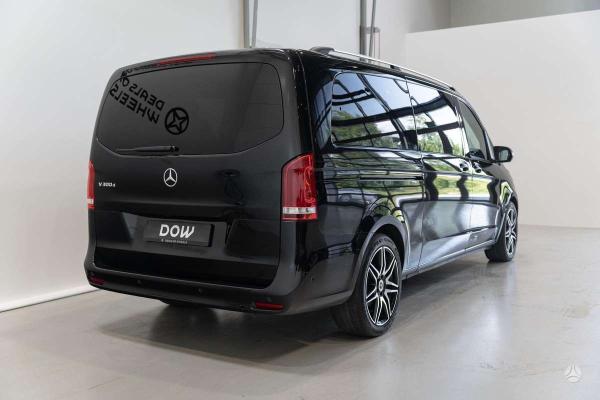 Melns Mercedes-Benz V 300 2023 Viļņa, ar dzinēja tilpumu 1.95 L un nobraukumu 81 tūkst. km par 85000 €, foto 5 vietnē AUTOMOTO.COM.LV