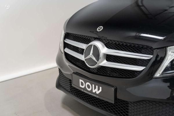 Melns Mercedes-Benz V 300 2023 Viļņa, ar dzinēja tilpumu 1.95 L un nobraukumu 81 tūkst. km par 85000 €, foto 8 vietnē AUTOMOTO.COM.LV
