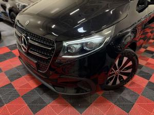 Melns Mercedes-Benz V 300 2024 Viļņa, ar dzinēja tilpumu 1.95 L un nobraukumu 30 tūkst. km par 79900 €, foto 9 vietnē AUTOMOTO.COM.LV