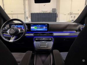 Melns Mercedes-Benz V 300 2024 Viļņa, ar dzinēja tilpumu 1.95 L un nobraukumu 30 tūkst. km par 79900 €, foto 21 vietnē AUTOMOTO.COM.LV