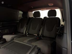Melns Mercedes-Benz V 300 2024 Viļņa, ar dzinēja tilpumu 1.95 L un nobraukumu 30 tūkst. km par 79900 €, foto 37 vietnē AUTOMOTO.COM.LV