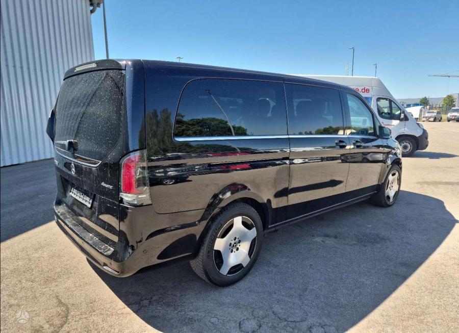 Black Mercedes-Benz V 300 2024 in Klaipeda, with an engine capacity of 1.95 L and mileage of 69 thousand km for 31750 €, photo 5 on AUTOMOTO.COM.LV