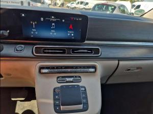Black Mercedes-Benz V 300 2024 in Klaipeda, with an engine capacity of 1.95 L and mileage of 69 thousand km for 31750 €, photo 9 on AUTOMOTO.COM.LV