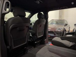 Black Mercedes-Benz V 300 2024 in Vilnius, with an engine capacity of 1.95 L and mileage of 30 thousand km for 70290 €, photo 35 on AUTOMOTO.COM.LV