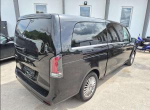 Melns Mercedes-Benz V 300 2025 Klaipėda, ar dzinēja tilpumu 1.95 L un nobraukumu 40 tūkst. km par 27500 €, foto 5 vietnē AUTOMOTO.COM.LV
