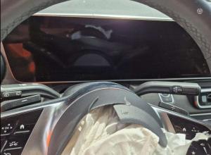 Melns Mercedes-Benz V 300 2025 Klaipėda, ar dzinēja tilpumu 1.95 L un nobraukumu 40 tūkst. km par 27500 €, foto 8 vietnē AUTOMOTO.COM.LV