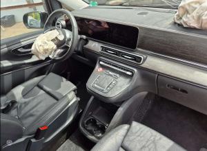 Melns Mercedes-Benz V 300 2025 Klaipėda, ar dzinēja tilpumu 1.95 L un nobraukumu 40 tūkst. km par 27500 €, foto 9 vietnē AUTOMOTO.COM.LV