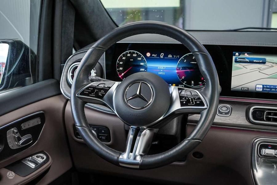 Black Mercedes-Benz V 300 2025 in Kaunas, with an engine capacity of 1.95 L and mileage of 25 thousand km for 94950 €, photo 15 on AUTOMOTO.COM.LV