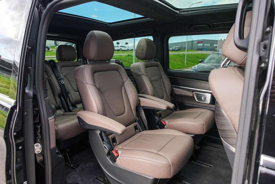 Black Mercedes-Benz V 300 2025 in Kaunas, with an engine capacity of 1.95 L and mileage of 25 thousand km for 94950 €, photo 37 on AUTOMOTO.COM.LV