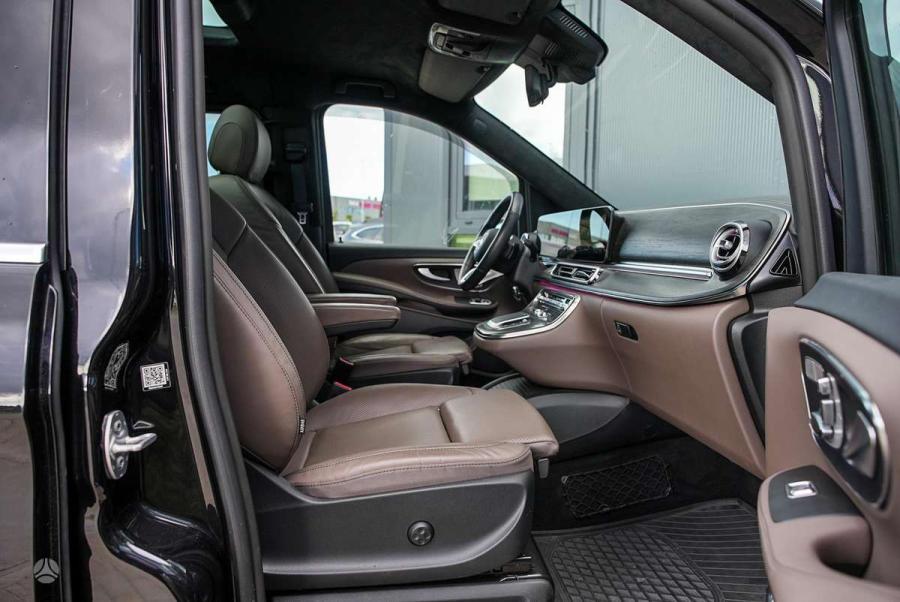 Black Mercedes-Benz V 300 2025 in Kaunas, with an engine capacity of 1.95 L and mileage of 25 thousand km for 94950 €, photo 40 on AUTOMOTO.COM.LV