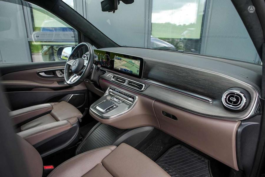 Black Mercedes-Benz V 300 2025 in Kaunas, with an engine capacity of 1.95 L and mileage of 25 thousand km for 94950 €, photo 41 on AUTOMOTO.COM.LV