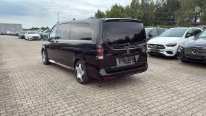 Black Mercedes-Benz V 300 2026 in Kaunas, with an engine capacity of 2.00 L and mileage of 0 thousand km for 117370 €, photo 5 on AUTOMOTO.COM.LV