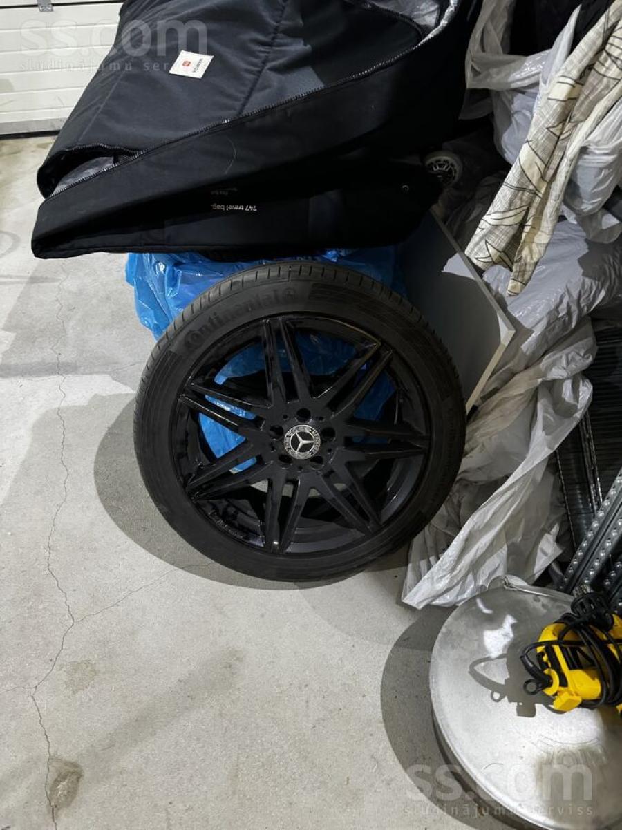 Melns Mercedes-Benz V 300 2019 Rīga, ar dzinēja tilpumu 2.00 L un nobraukumu 166 tūkst. km par 43900 €, foto 13 vietnē AUTOMOTO.COM.LV