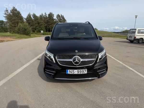 Черный Мерседес В 300 2023 в Лиепая, объемом двигателя 2.20 л и пробегом 98 тыс. км за 62900 €, фото 6 на AUTOMOTO.COM.LV