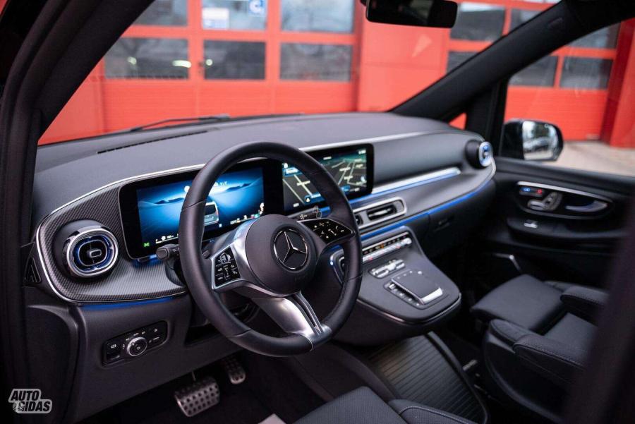 Melns Mercedes-Benz V 300 2024 Marijampole, ar dzinēja tilpumu 2.00 L un nobraukumu 12 tūkst. km par 99950 €, foto 24 vietnē AUTOMOTO.COM.LV