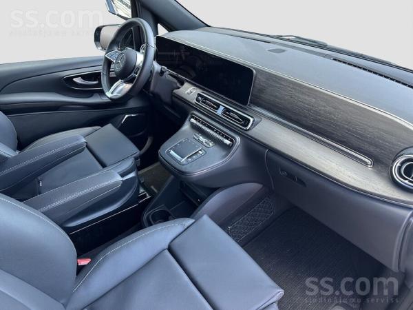 Melns Mercedes-Benz V 300 2024 Rīga, ar dzinēja tilpumu 2.00 L un nobraukumu 77 tūkst. km par 67900 €, foto 6 vietnē AUTOMOTO.COM.LV