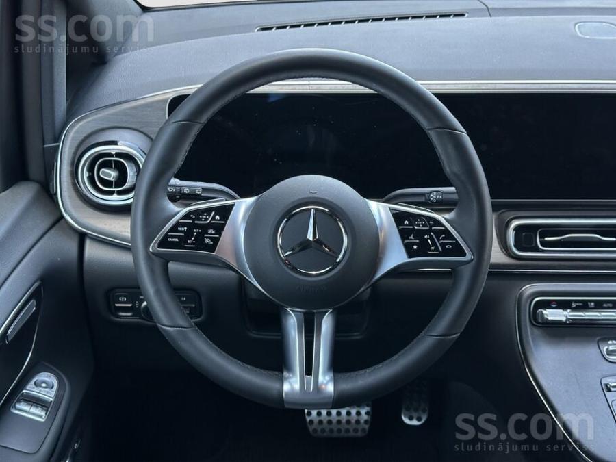 Melns Mercedes-Benz V 300 2024 Rīga, ar dzinēja tilpumu 2.00 L un nobraukumu 77 tūkst. km par 67900 €, foto 9 vietnē AUTOMOTO.COM.LV