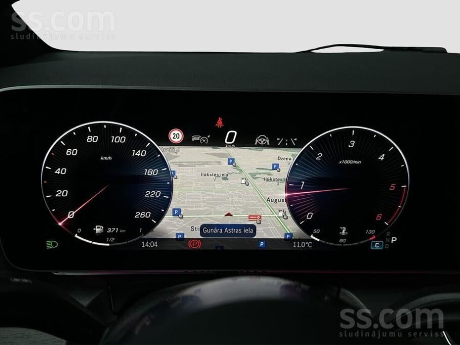 Melns Mercedes-Benz V 300 2024 Rīga, ar dzinēja tilpumu 2.00 L un nobraukumu 77 tūkst. km par 67900 €, foto 12 vietnē AUTOMOTO.COM.LV