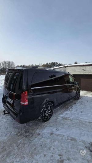 Melns Mercedes-Benz V 300 2020 Prienai, ar dzinēja tilpumu 1.95 L un nobraukumu 302 tūkst. km par 44000 €, foto 3 vietnē AUTOMOTO.COM.LV