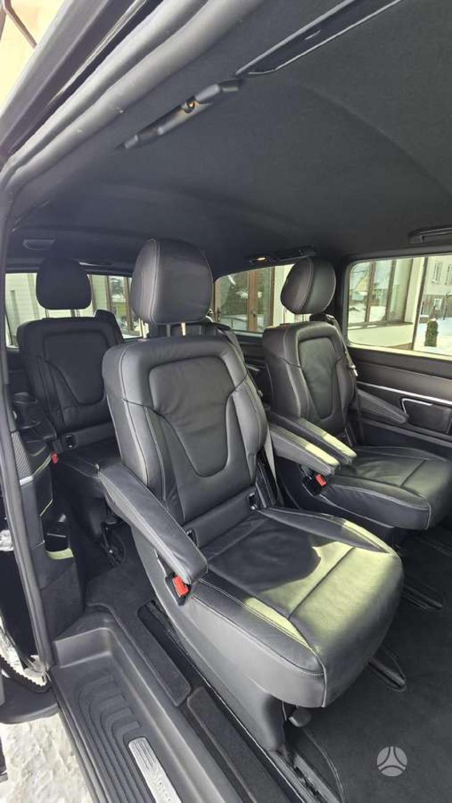 Melns Mercedes-Benz V 300 2020 Prienai, ar dzinēja tilpumu 1.95 L un nobraukumu 302 tūkst. km par 44000 €, foto 17 vietnē AUTOMOTO.COM.LV