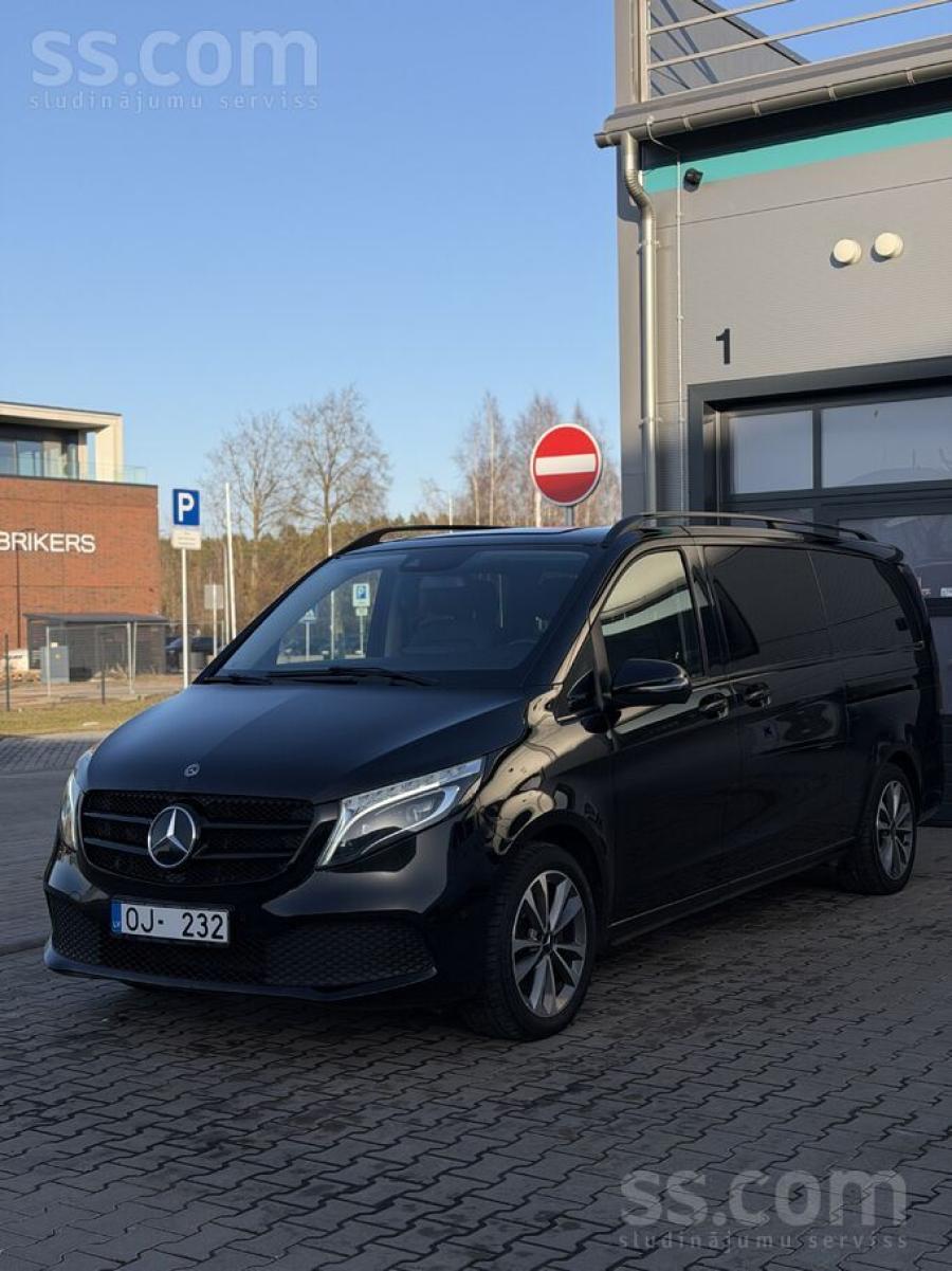 Черный Мерседес В 300 2020 в Рига, объемом двигателя 2.00 л и пробегом 116 тыс. км за 59900 €, фото 1 на AUTOMOTO.COM.LV