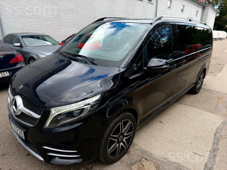 Black Mercedes-Benz V 300 2020 in Riga, with an engine capacity of 2.00 L and mileage of 145 thousand km for 48000 €, photo 1 on AUTOMOTO.COM.LV