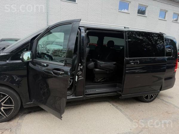 Black Mercedes-Benz V 300 2020 in Riga, with an engine capacity of 2.00 L and mileage of 145 thousand km for 48000 €, photo 6 on AUTOMOTO.COM.LV