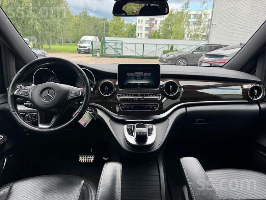 Black Mercedes-Benz V 300 2020 in Riga, with an engine capacity of 2.00 L and mileage of 145 thousand km for 48000 €, photo 10 on AUTOMOTO.COM.LV
