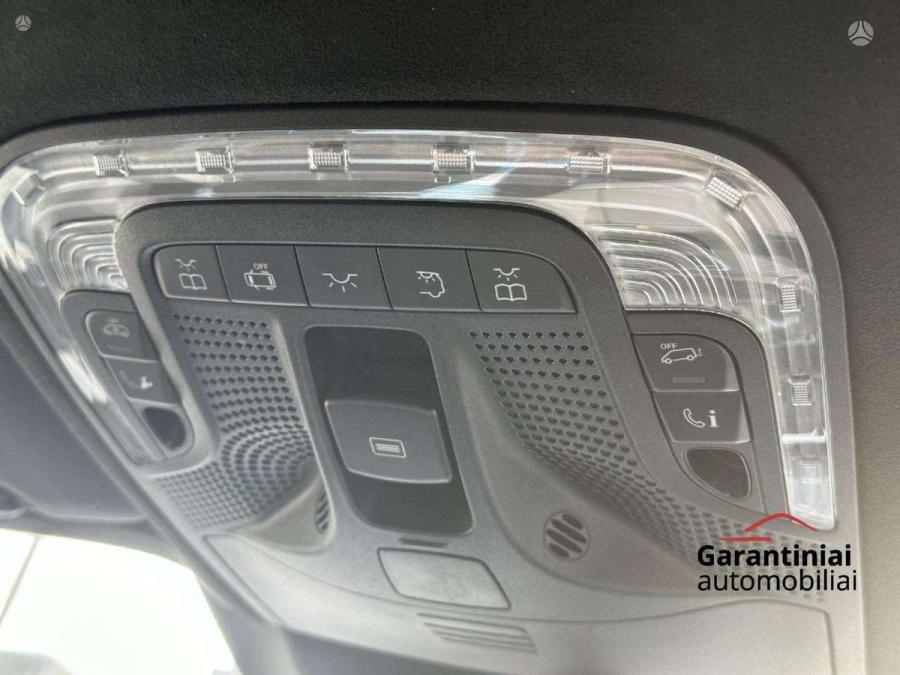 Melns Mercedes-Benz V 300 2021 Viļņa, ar dzinēja tilpumu 2.00 L un nobraukumu 124 tūkst. km par 49950 €, foto 34 vietnē AUTOMOTO.COM.LV