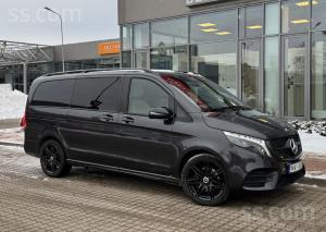 Melns Mercedes-Benz V 300 2023 Rīga, ar dzinēja tilpumu 2.00 L un nobraukumu 71 tūkst. km par 62400 €, foto 1 vietnē AUTOMOTO.COM.LV