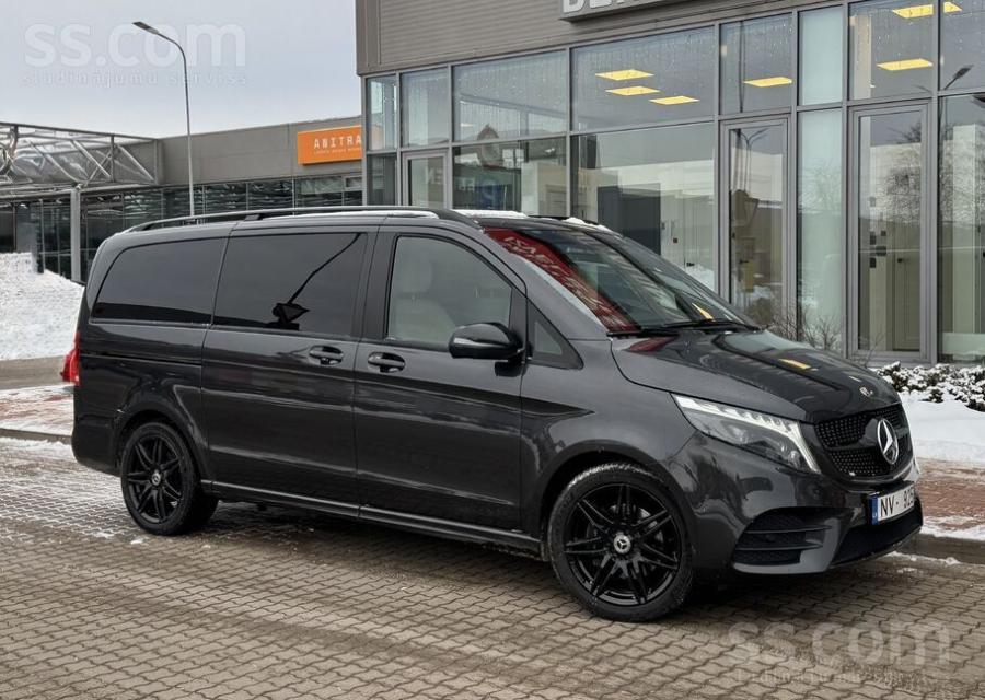 Melns Mercedes-Benz V 300 2023 Rīga, ar dzinēja tilpumu 2.00 L un nobraukumu 71 tūkst. km par 62400 €, foto 1 vietnē AUTOMOTO.COM.LV